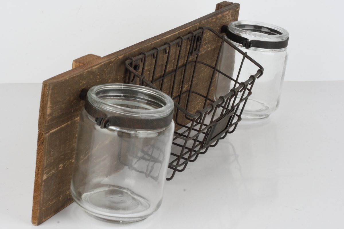 Nástěnný panel s drátěným košíčkem a sklenicemi 40cm